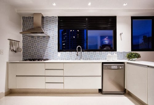 Base de Alvenaria (ou sóculo) – Bose Bento